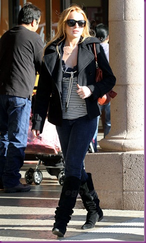 lindsay-lohan_Smoking (3)